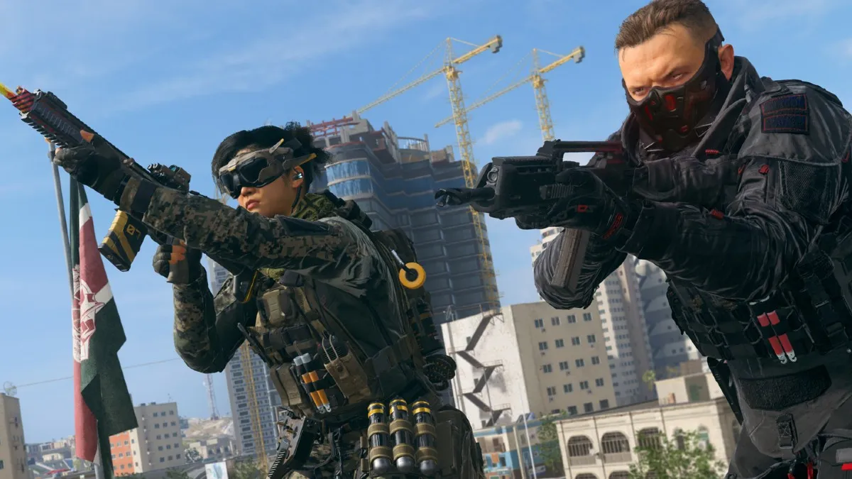 What is the Best Optic for Warzone? (2023) - Prima Games